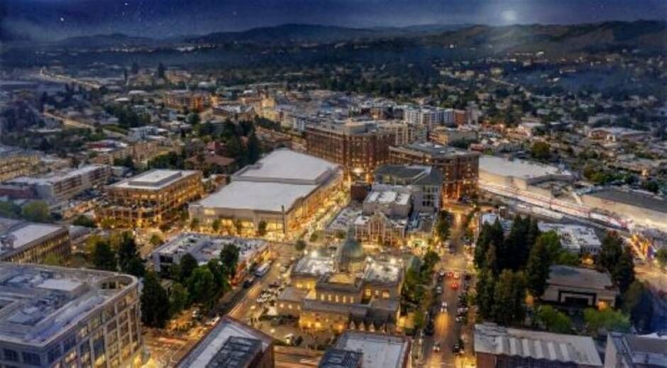 Blox Ventures buys movie theater block in Redwood City ...