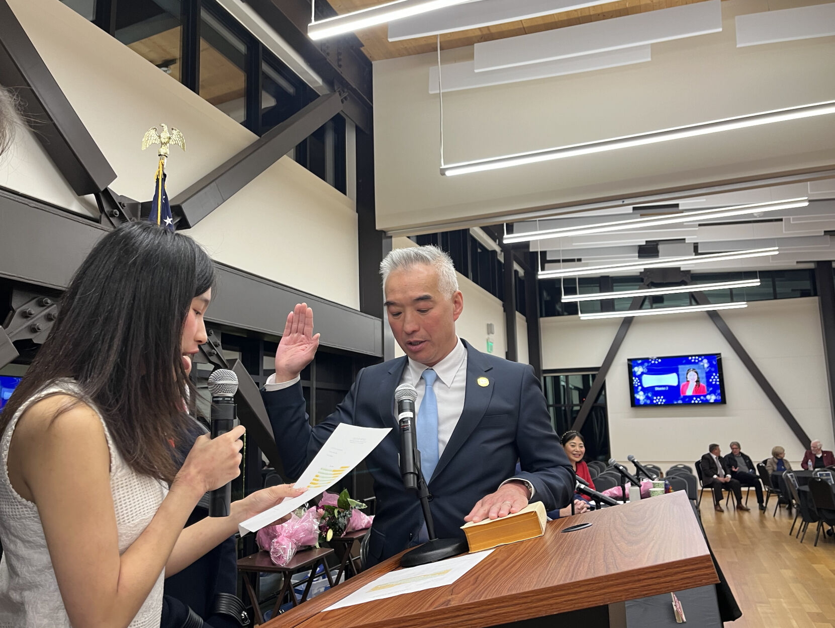 2nd year for Millbrae’s Mayor Fung | Local News | smdailyjournal.com