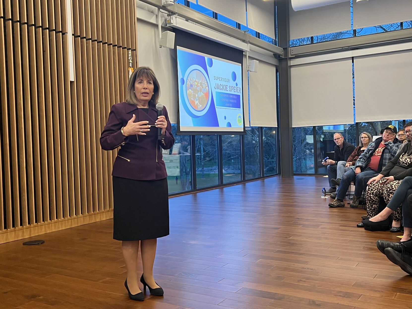Speier hosts town hall in San Bruno | Local News | smdailyjournal.com