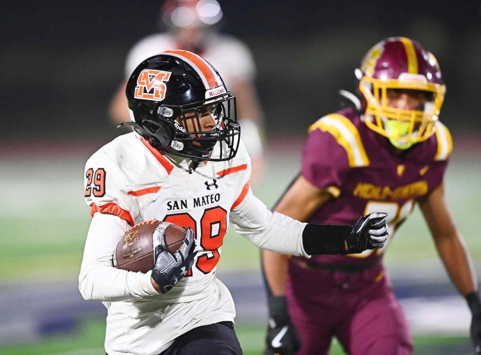 M-A claims CCS Division III football title | Local | smdailyjournal.com