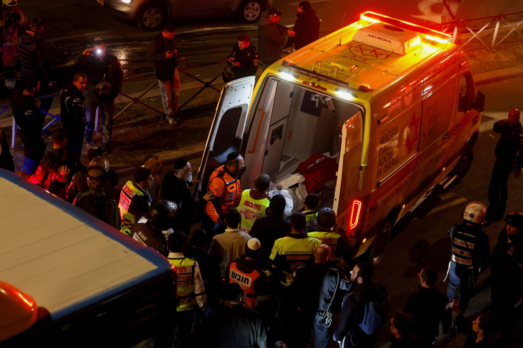 Netanyahu tries to calm tensions after Israeli bus runs over and kills ...