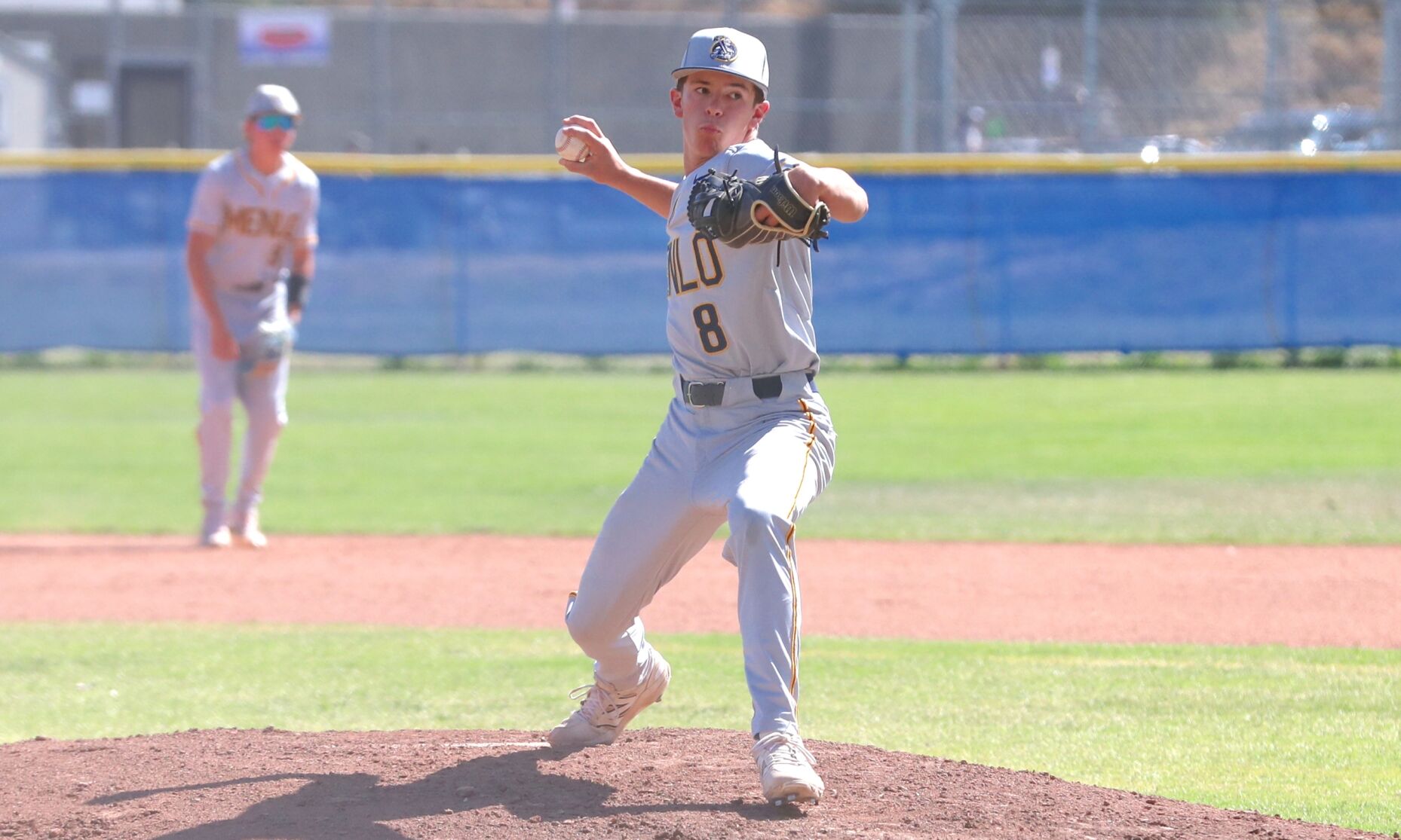 Menlo baseball shuts down Las Lomas | Local | smdailyjournal.com
