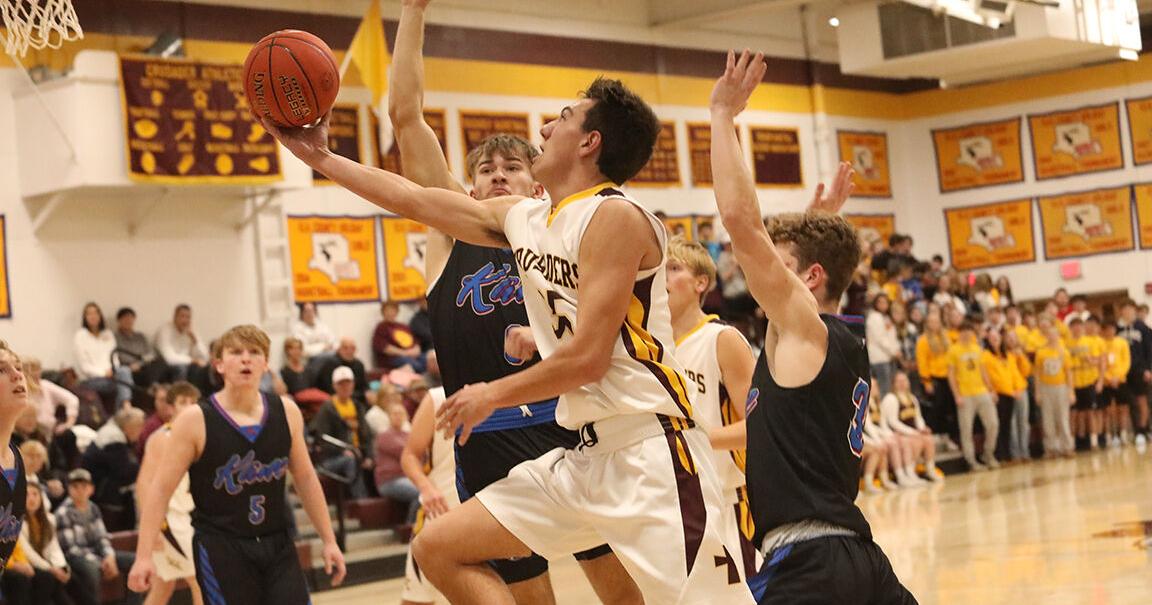 Crusaders win home opener | Sports | smdailypress.com