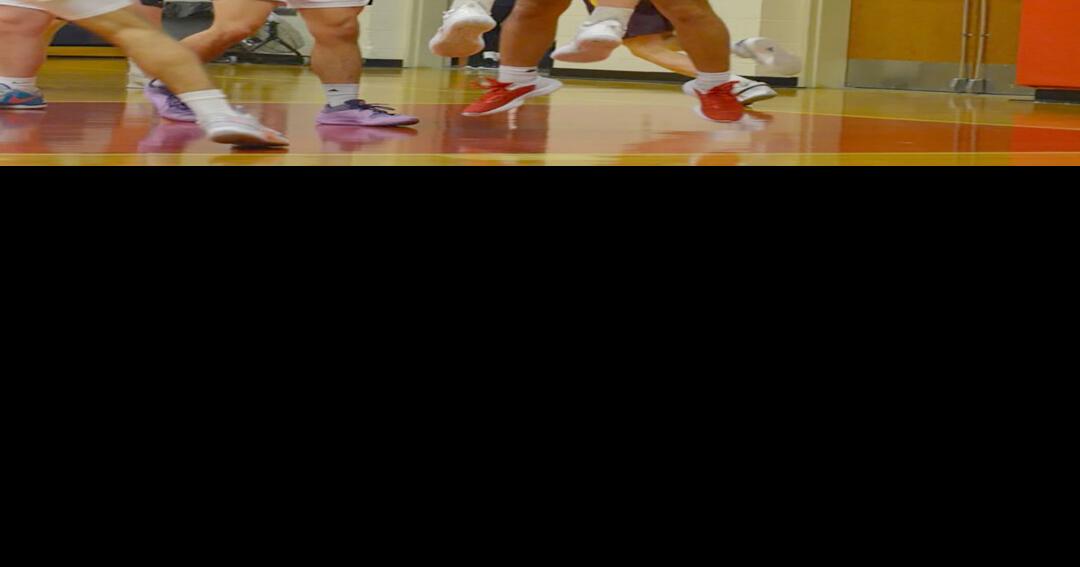 Crusaders bring home win over DCC | Sports | smdailypress.com