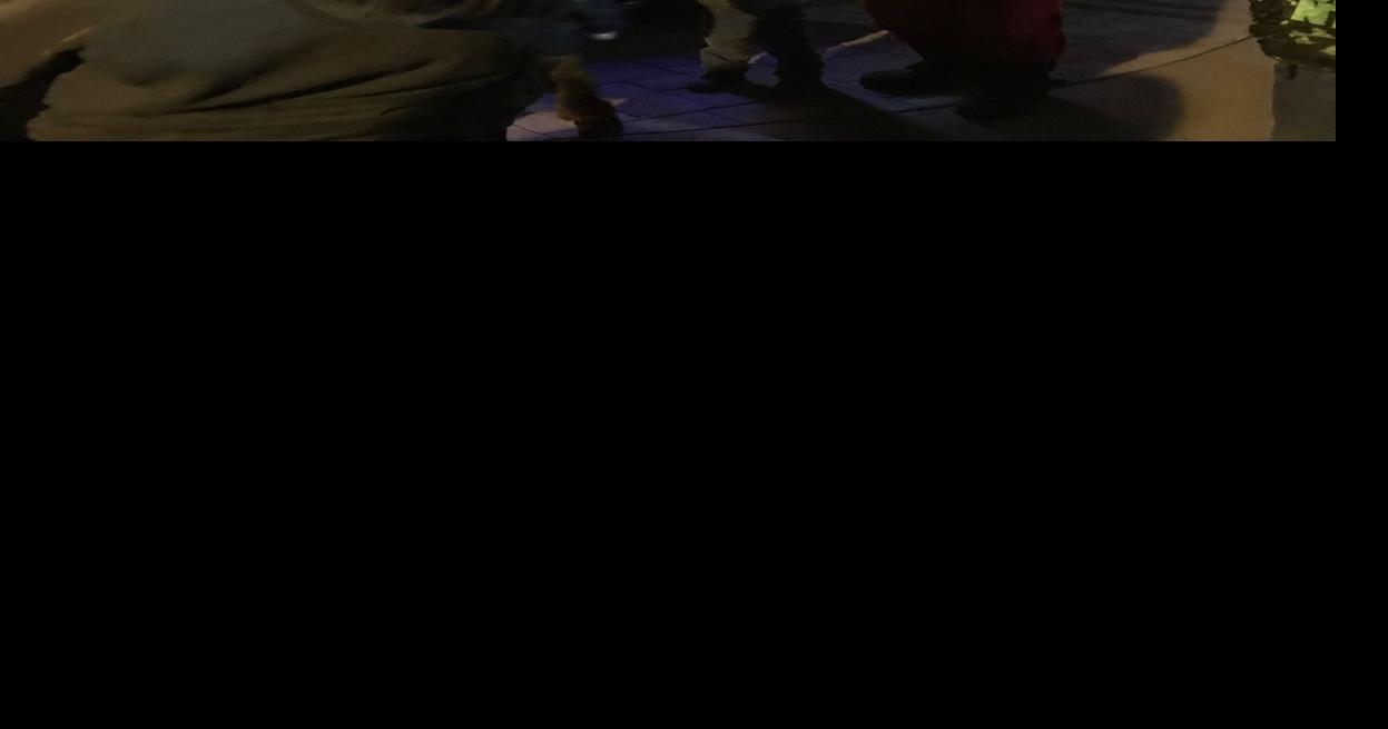 Christmas comes to Downtown Moneta