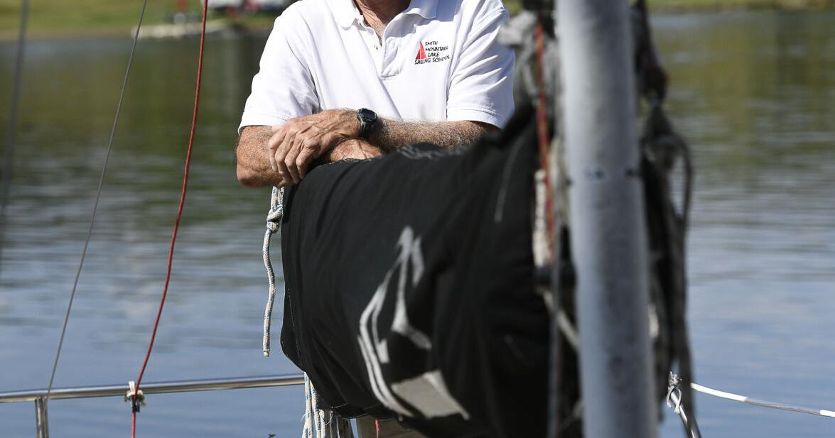 Sailing school teaches students how to harness the wind