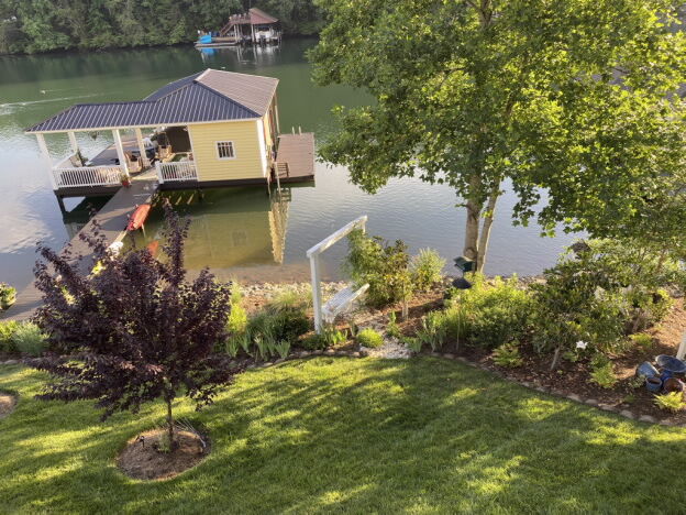 SMLA Buffer Landscaping Committee works to protect the lake