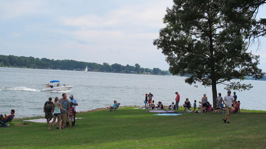 SML Fireworks and Fire Company Fundraiser held at Parkway Marina