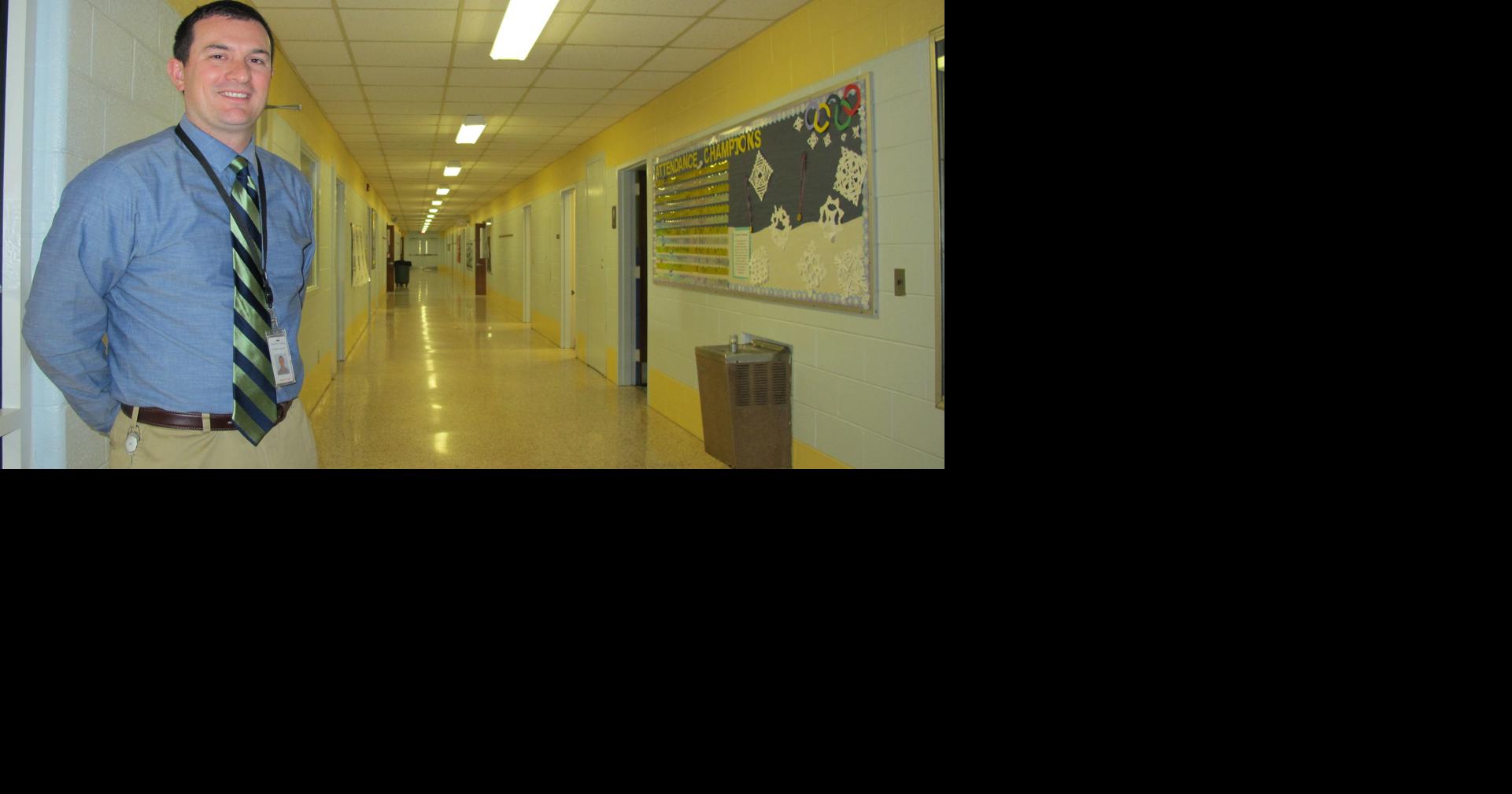 Community brings color into Moneta Elementary School