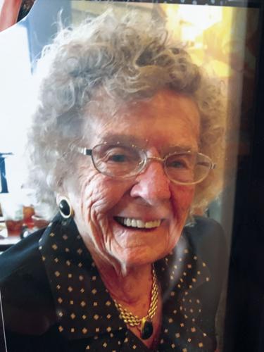 Obituary - Ruth E. Perry | Obituaries | southdadenewsleader.com