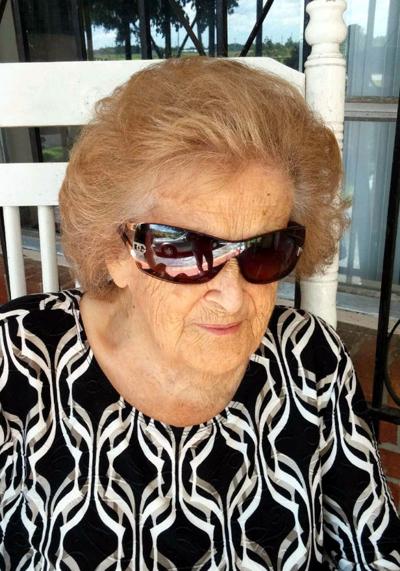 Helen E. Borek | Obituaries | southdadenewsleader.com