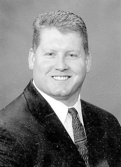 Pete Plut of Le Center becomes a member of the financial service ...