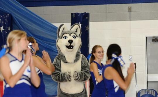 Owatonna High School prepares for Homecoming Week | News | southernminn.com
