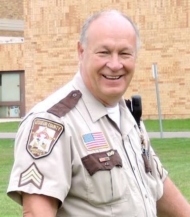 Le Sueur County Sheriff's deputy, teen injured in crash | News ...