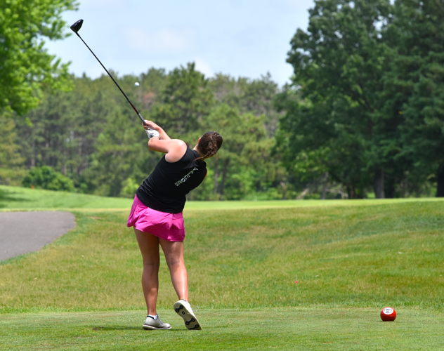 Streefland fights off sun as she heads to second round of Class AAA ...