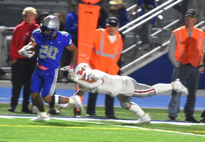 Huskies pull off Homecoming win against Mankato West 28-14 | Sports ...