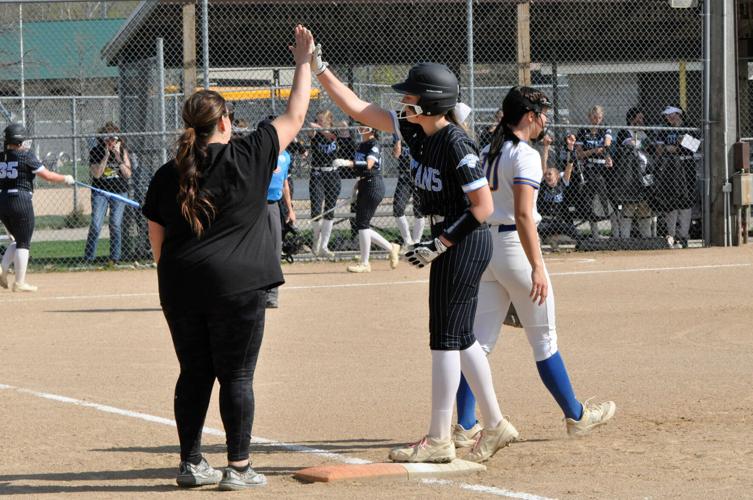 Titans and Giants offenses explode in doubleheader | Sports ...