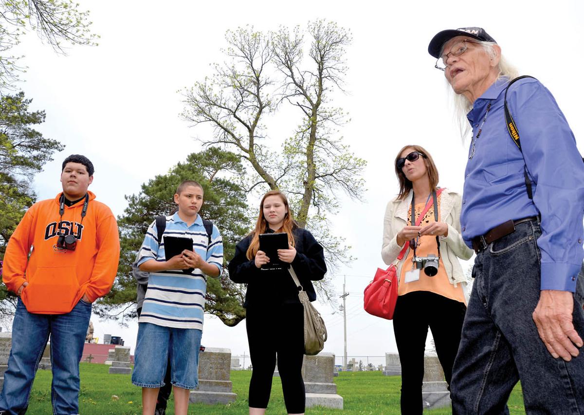 Former State Schooler Peter Razor meets with Fond du Lac Ojibwe School ...