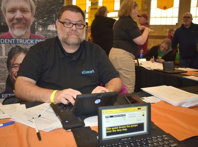 GALLERY: Expo at MSAD brings awareness to deaf business professionals ...