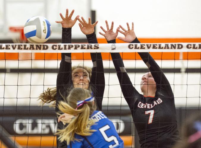 Clipper girls sweep LCWM | Sports | southernminn.com