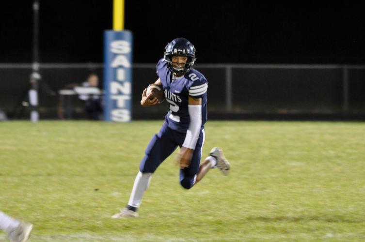 Saints and Eagles go down to the wire in Homecoming showdown | Sports ...