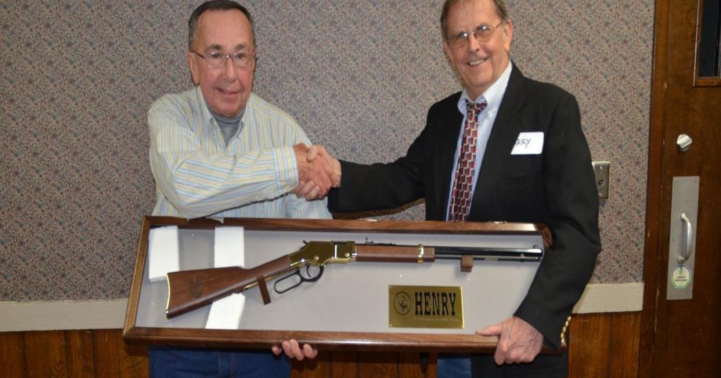 Ahlman Guns presents Marlon Quiggle with award for 50 years of service ...