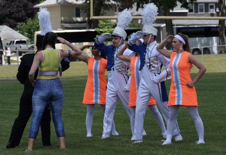 Wenger Marching Band Festival draws 13 bands to new Owatonna route ...