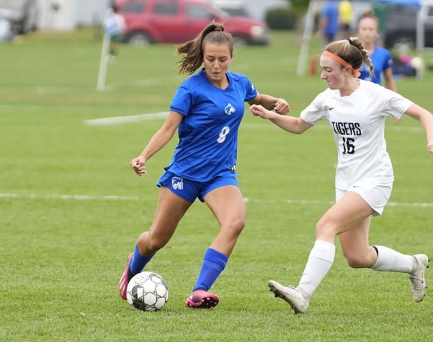 Mottl, Kraus lead Huskies to bounce-back win over Farmington | Sports ...