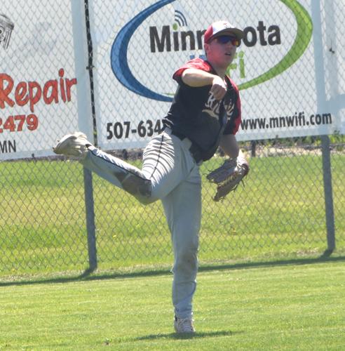 K-W baseball splits matinee doubleheader | Sports | southernminn.com
