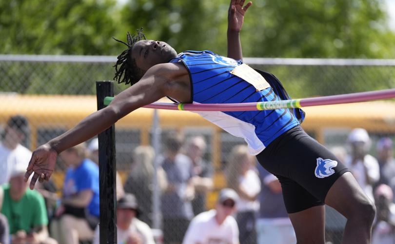 COVERED IN GOLD: Seth Johnson and Boys 4x200 relay top Class AAA ...