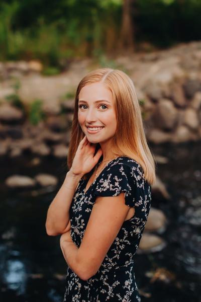 Emma Lynn Hanlon | Virtual Graduations | southernminn.com