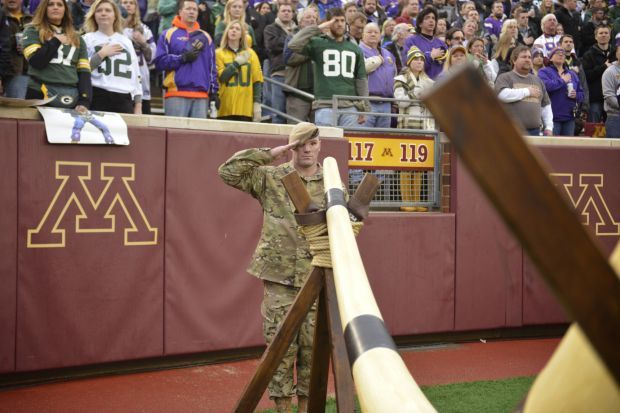 Vikings salute Waseca Army Ranger Tom Block for his service | News ...