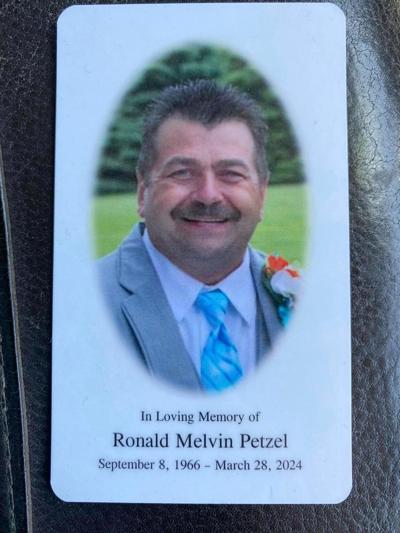 Ronald Melvin Ron Petzel | Obituaries | southernminn.com