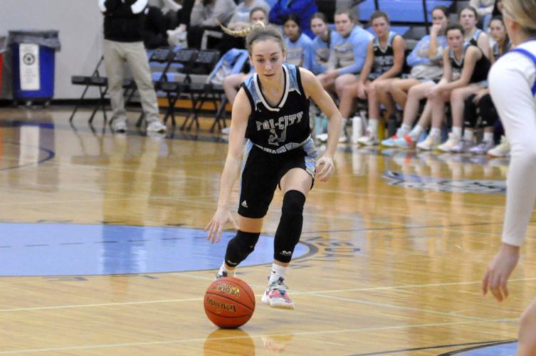 Balanced attack leads the Titans over Giants | Sports | southernminn.com