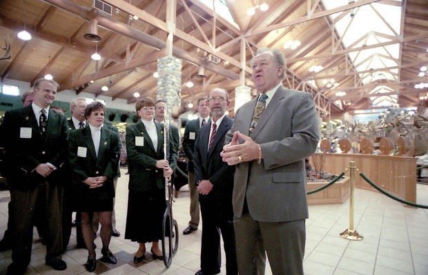Cabela's co-founder dies | Local | southernminn.com