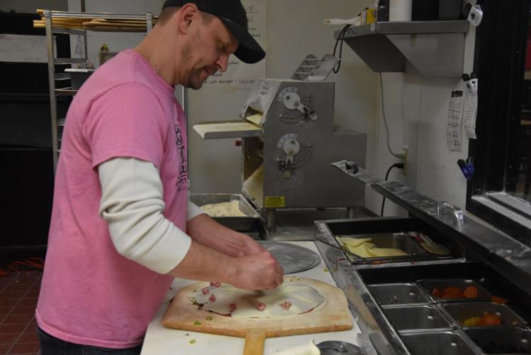 Jake's Stadium Pizza bids farewell to St. Peter | News | southernminn.com