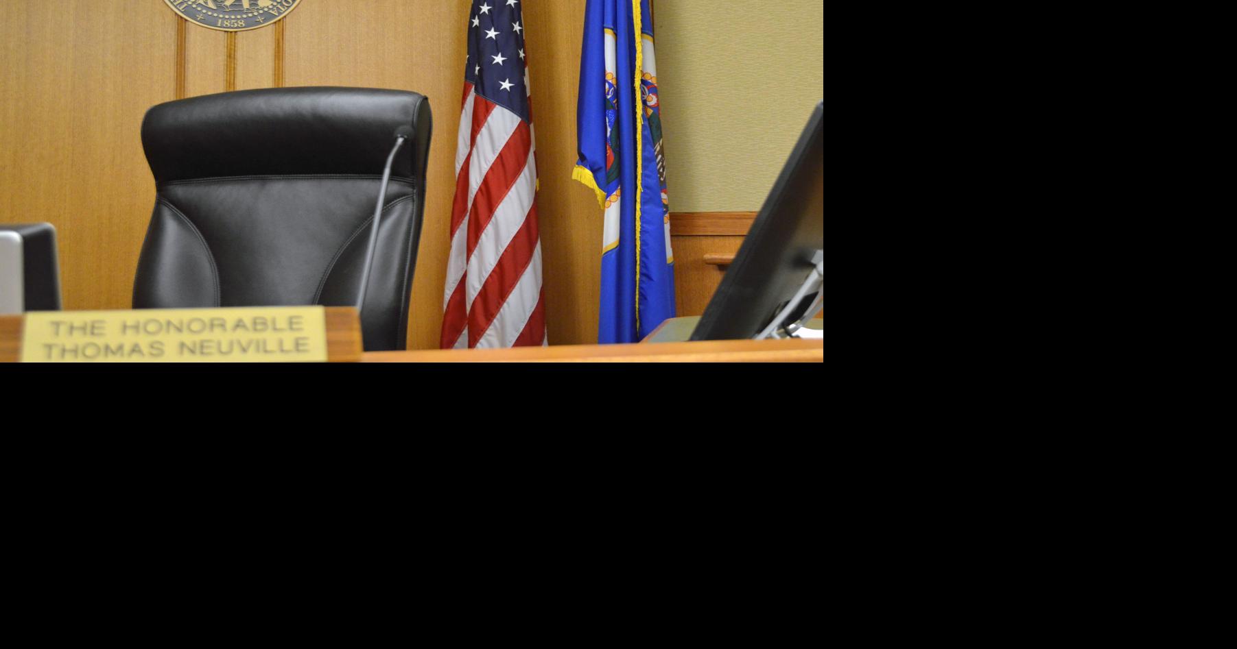 Judge Tom Neuville to step down from the bench | News | southernminn.com