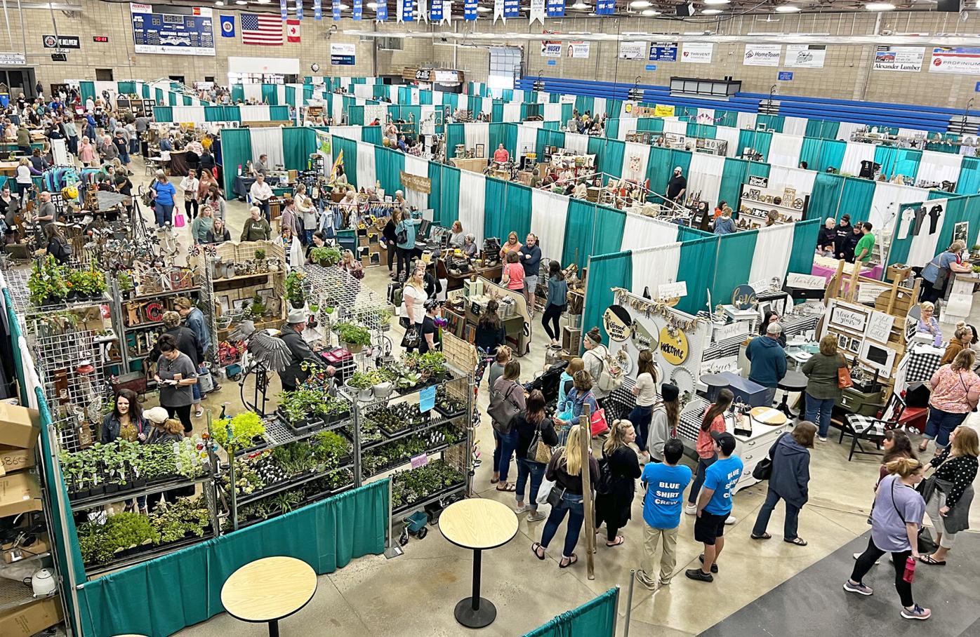 The Rustic Mamas Fall Market | Scene | southernminn.com