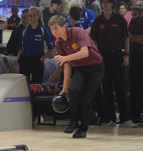 Bowling: Northfield has good mix of old and new talent as season sets ...