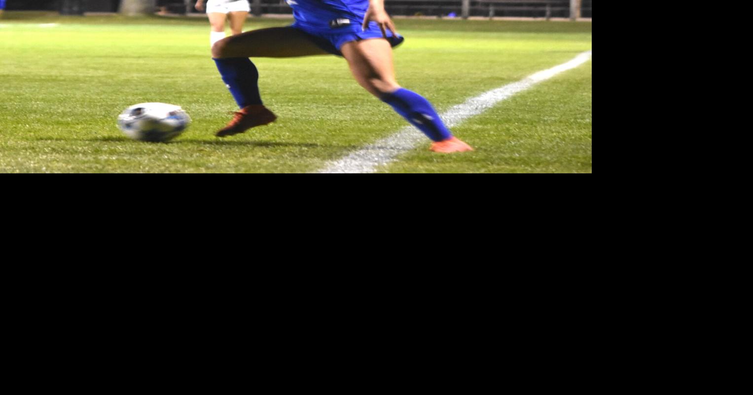 Huskies advance to section semis after being named Co-Big 9 champs ...