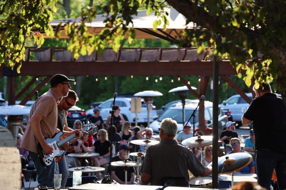 Barefoot Winos - Owatonna | Scene | southernminn.com