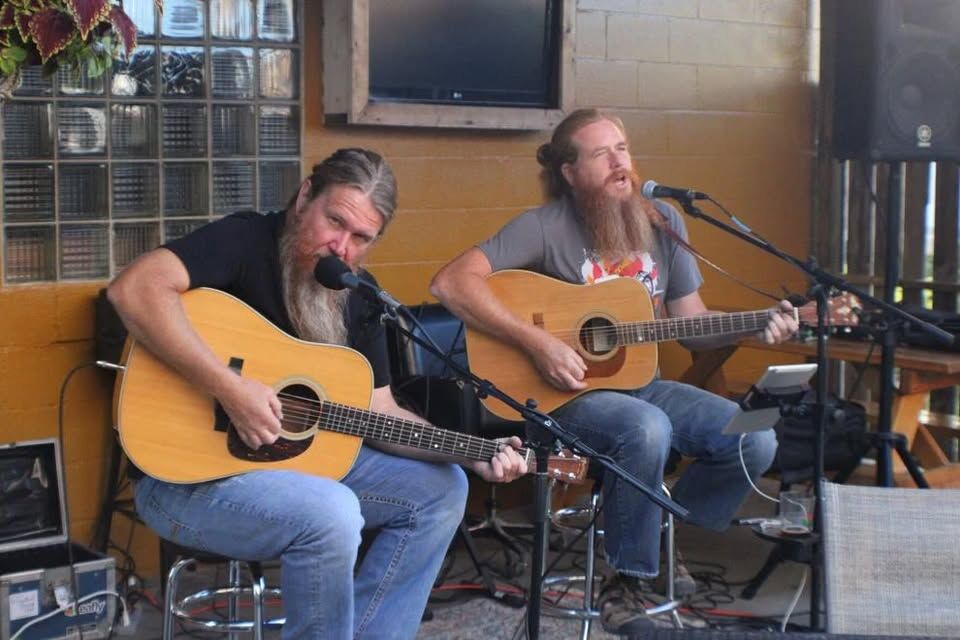 Forrest & Josh & Friends - St. Peter | Scene | southernminn.com