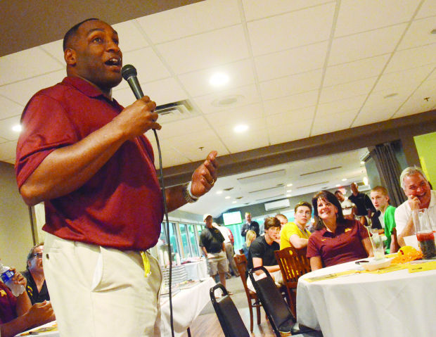 Former Minnesota Gophers players speak at 25th Annual Bruce Smith Golf ...