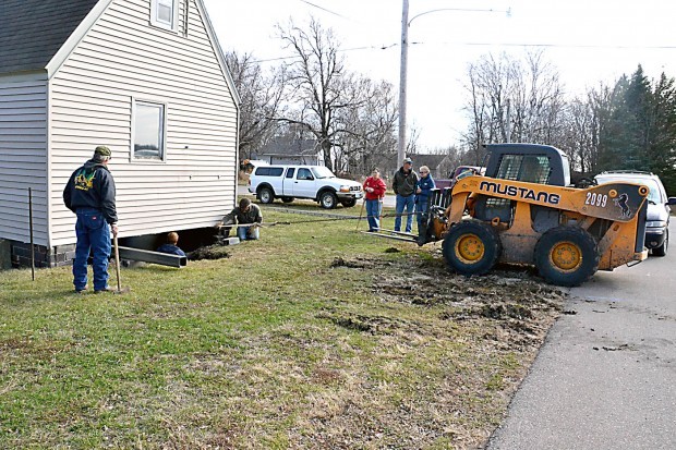 Gus' Station in Ellendale ready to be moved | Blooming Prairie Leader ...