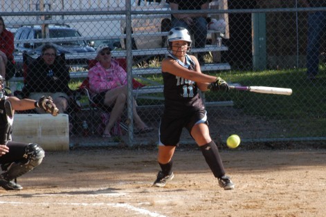 TCU softball team from Montgomery-Lonsdale-Le Center inch above the ...