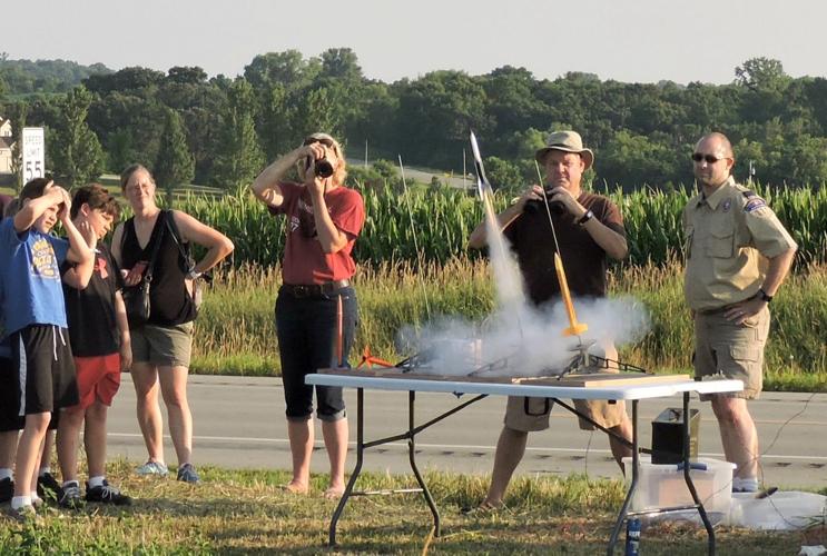 Lonsdale Cub Scouts blast off with rocket launch | News | southernminn.com