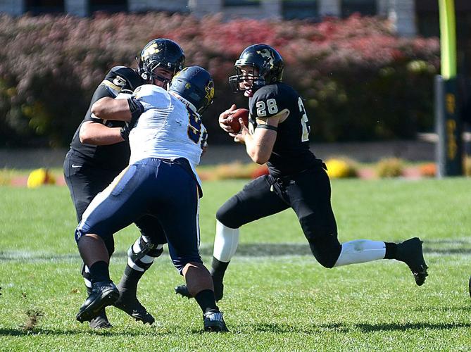 College football roundup: St. Olaf retains Goat Trophy after Strnad's 5 ...