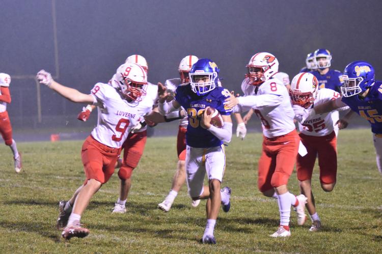 Mason DeKruif shines through rain, rushes for 5 touchdowns against ...