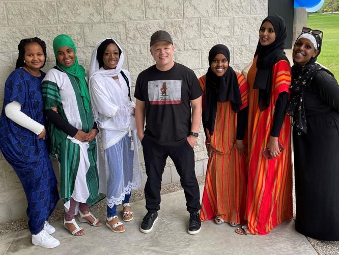 St. Peter Somali students shine in fashion show at Minnesota Square ...