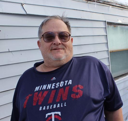 Faribault veteran gets help with new siding at home | News ...